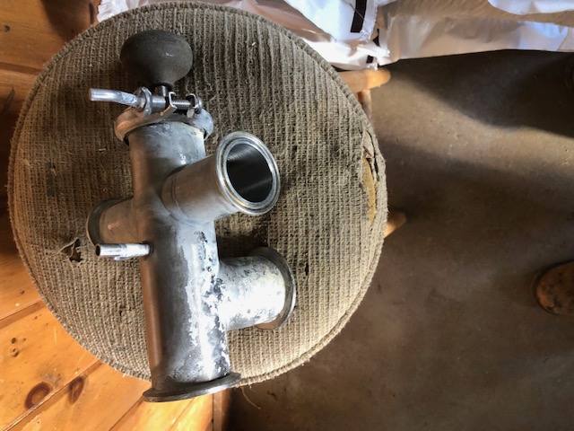 Used Universal 2” SS Tee Valve Assembly - Dairy Train Classifieds