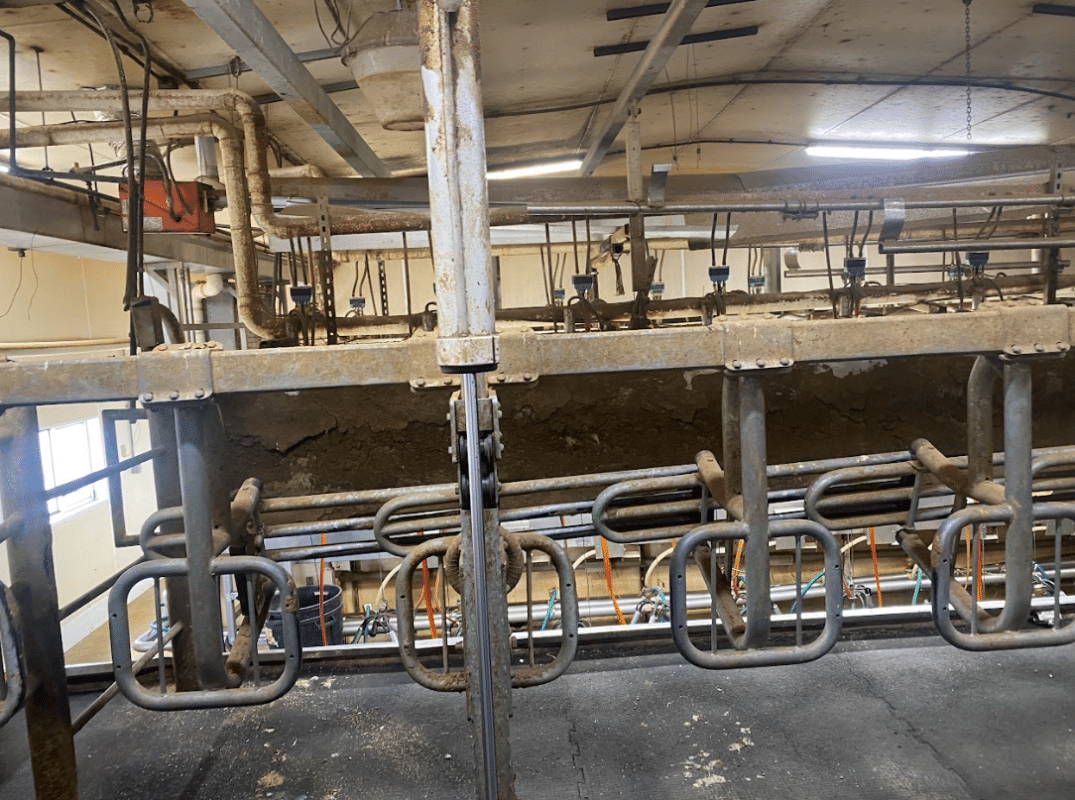 Used Turner Front End for Double 12 Parlor Vertical Lift Gate - Dairy ...